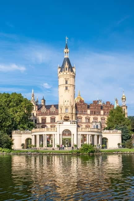 Schwerin: Express Walk with a Local - FAQ