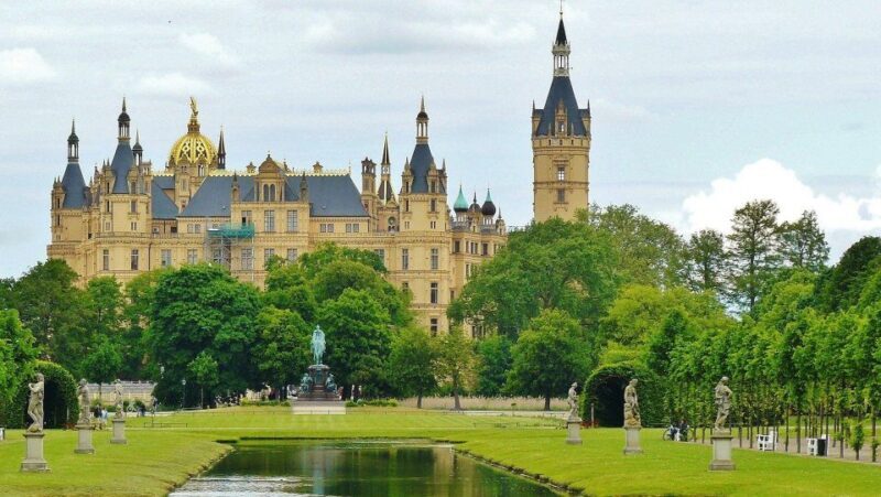 Schwerin: Private Guided Walking Tour - Who Will Love This Tour?