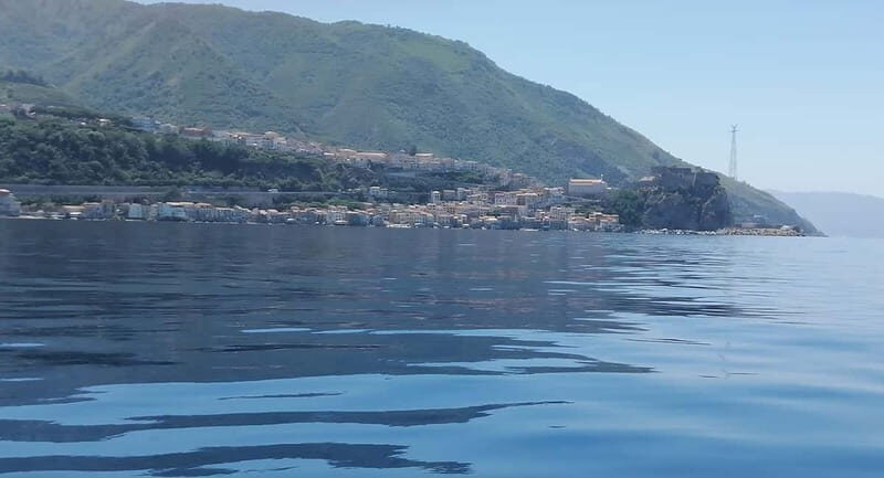 Scilla Tour Costa Viola in barca 2 ore con snorkeling - The Itinerary in Detail: What This Tour Offers