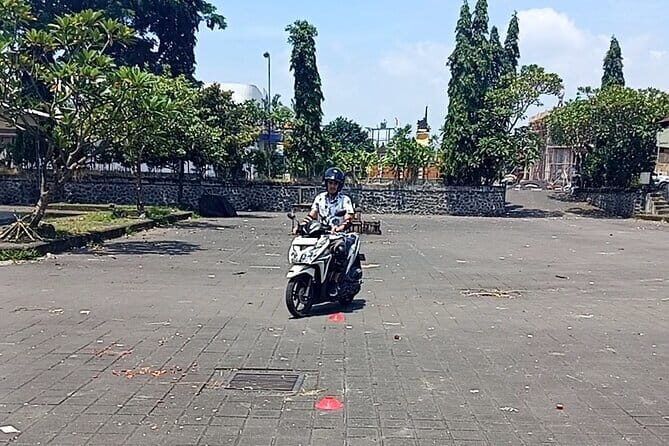 Scooter Lesson in Ubud - Key Points