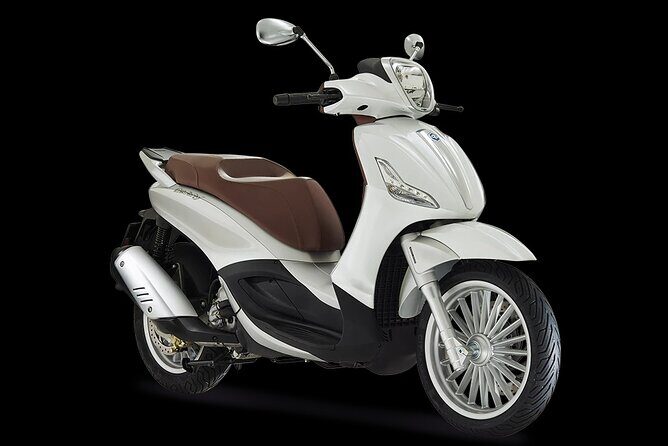 Scooter Rental 300cc - An Introduction to the Ticket: Freedom on Two Wheels in Sorrento