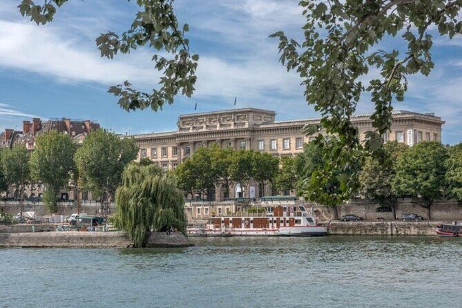 Screen to Streets: A TV Show-inspired Walking Tour of Paris - Key Points