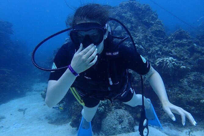 Scuba Diving and shopping on the Hipstrip. - Key Points