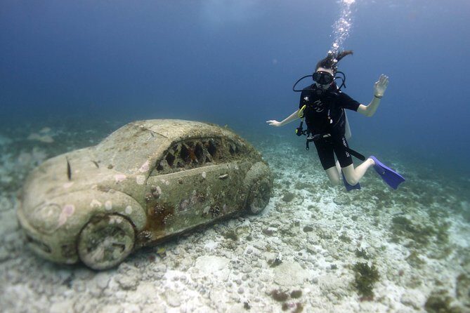 Scuba diving at MUSA the underwater museum for certified divers - Key Points
