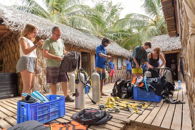 Scuba Diving For Beginners - The Atmosphere and Group Dynamics