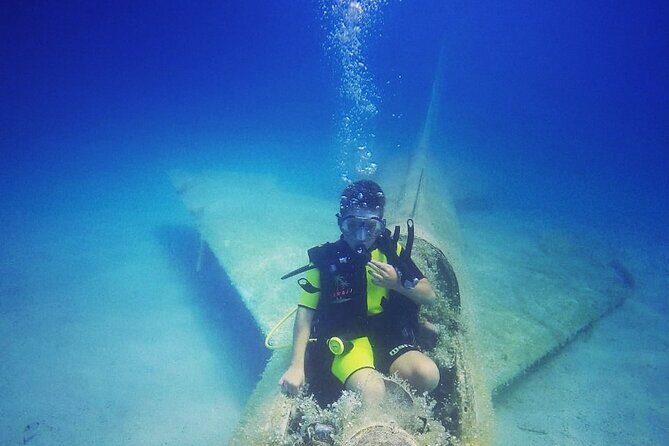 Scuba Diving in MIG-21 wreck - Authentic Insights from Reviews