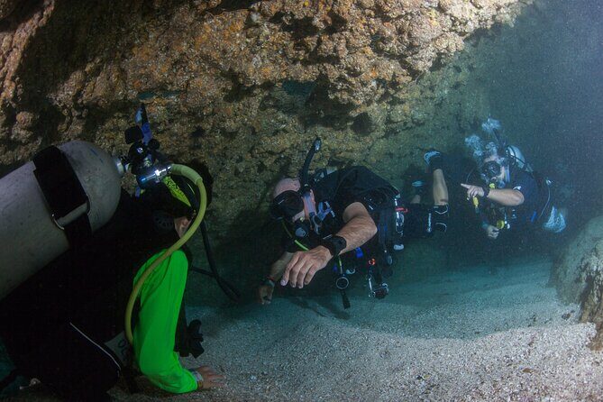 Scuba Diving Puerto Vallarta Undersea Arcos or Marietas - Who Should Consider This Tour?