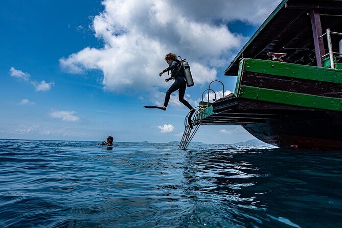 Scuba Diving Tour in Cham Island for certified divers or Beginners - Key Points