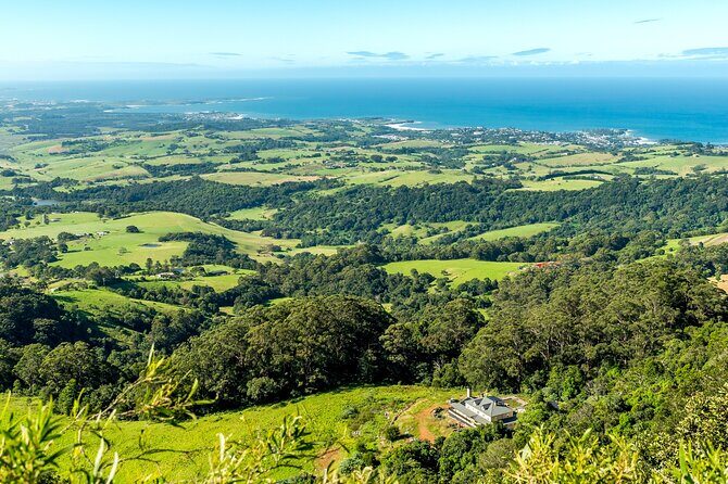 Sea Cliff Bridge, Kiama Blowhole, Beaches & Farmlands Small Group - Frequently Asked Questions