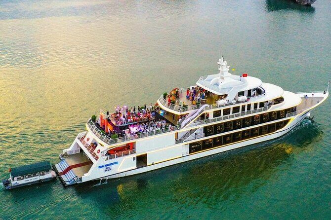 Sea Octopus Cruise | First 5 Star Vessel | 7h Explore Halong Bay - Starting the Day: Smooth Check-In and Welcome