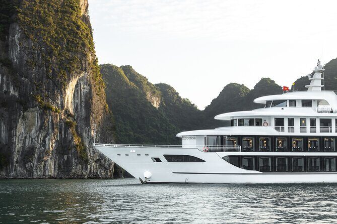Sea Octopus Cruise - The Top Luxury Day Tour in Halong Bay - Relaxation and Photography Time
