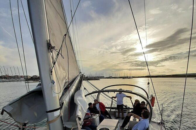 Sea trip in a fast and comfortable sailboat in Leucate: privatization 1/2d - Pricing and Value