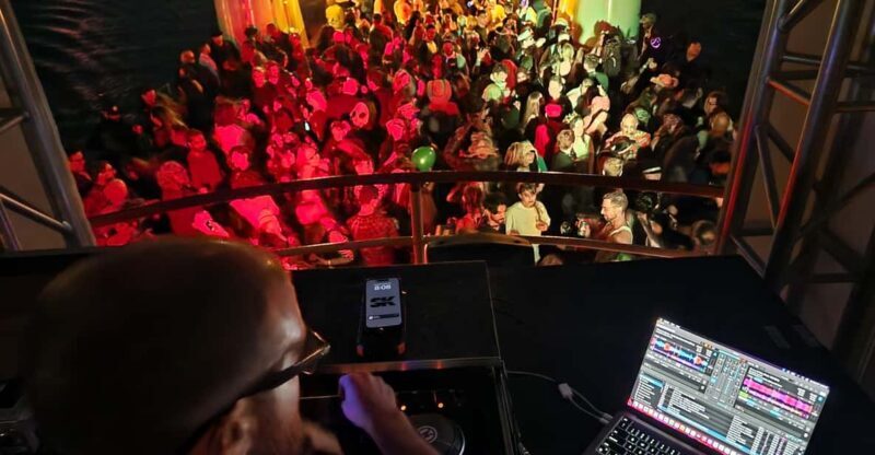 Seaport Summer Cruise: Best floating party in Boston - Key Points