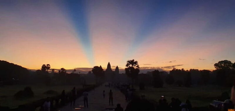 Seat-In-Coach: Small Circuit tour with Sunrise at Angkor Wat - The Itinerary in Detail — What to Expect from Start to Finish