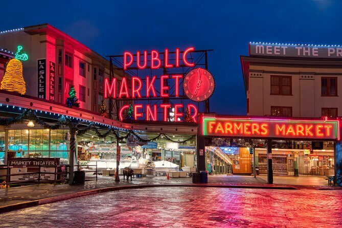 Seattle Enchanting Night Tour with Space Needle and Skywheel - Stop 3: The Space Needle