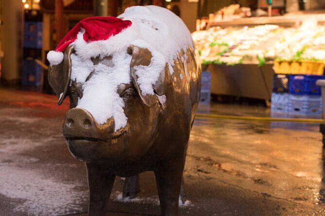 Seattle Holiday Donut Adventure & Walking Food Tour - Stop 1: Top Pot Doughnuts