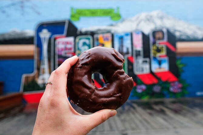 Seattle Holiday Donut Adventure & Walking Food Tour - Stop 5: Pike Place Market