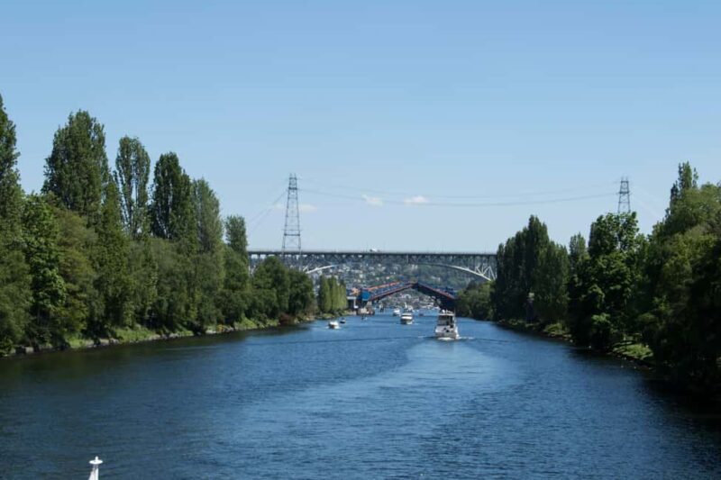 Seattle: Locks Cruise with Local Guide - Who Will Love This Tour?