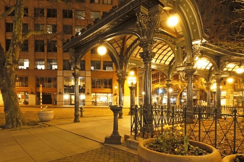Seattle : Must-See Attractions Walking Tour With A Guide - Practical Tips for Travelers
