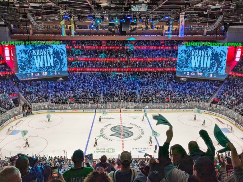 Seattle: Seattle Kraken Ice Hockey Game Ticket - The Experience at Climate Pledge Arena