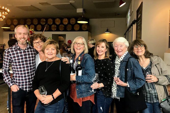 Seattle Wine and Waterfall Luxury Small-Group Day Tour with Lunch - Who this tour is perfect for