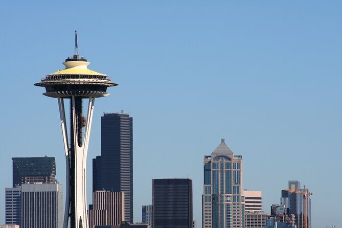 Seattles Romantic Rendezvous: A Journey of Love - Exploring the Itinerary