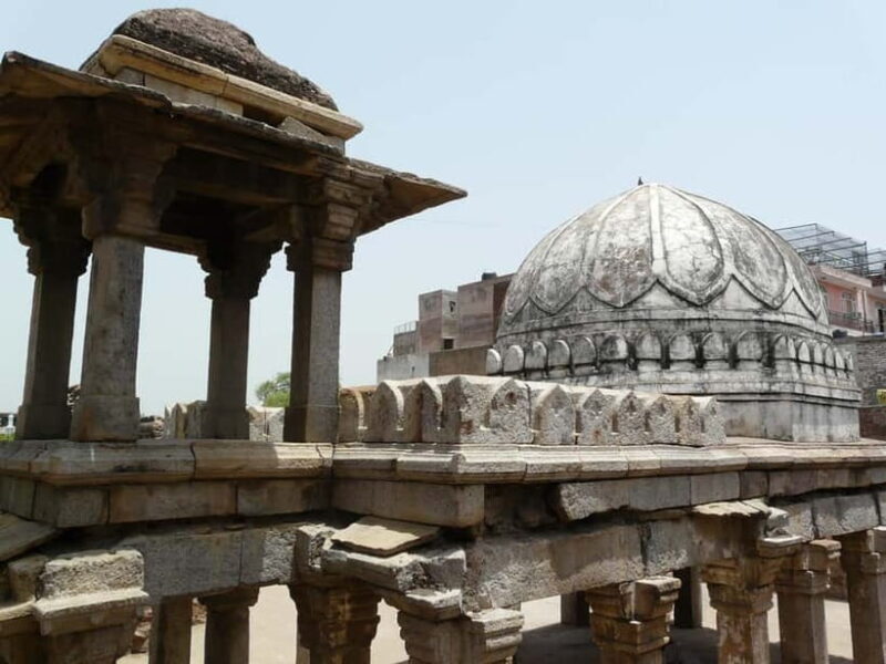 Secret and Spooky Ruins of Mehrauli Archaeological Park - Key Points