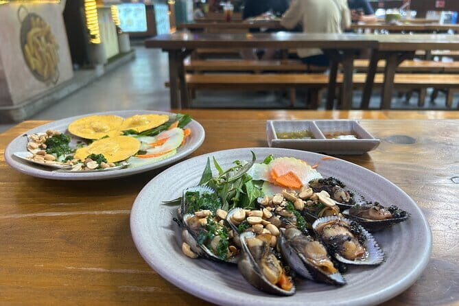 Secret Food Tours: Saigon (Ho Chi Minh City) - The Guides and Atmosphere