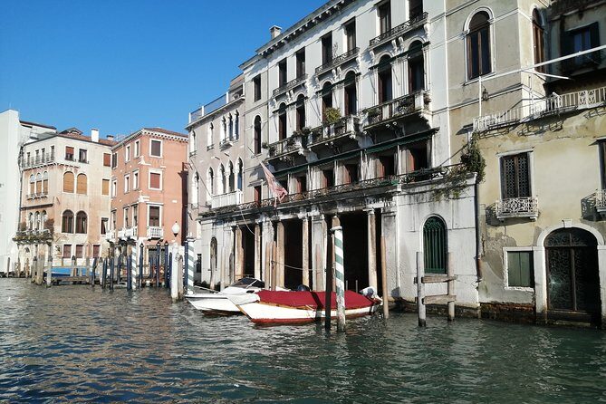 Secret gardens of Venice in the Dorsoduro district with Cichetti tasting - Additional Considerations