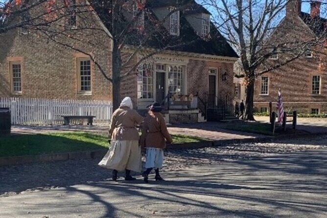 Secret Lives on Colonial Women - An In-Depth Look at the Tour Experience