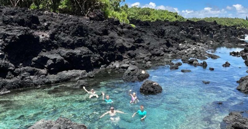 Secret Tide Pool Hike - Jungle & Coast - Private - Exploring the Secret Tide Pool Hike – Jungle & Coast