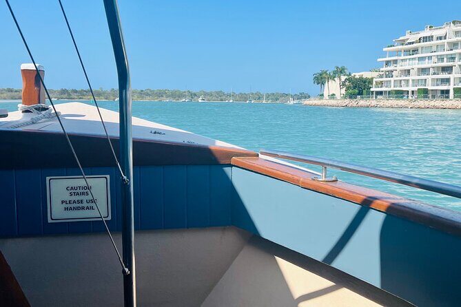 Secrets of Noosa Tour with Oceanview Lunch, Nature & Noosa River Ferry - Who Should Book This Tour?