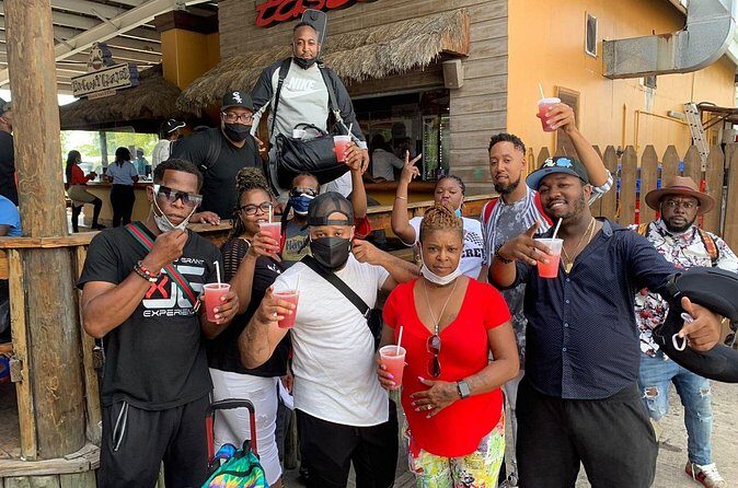 Secrets St. James and Secrets Wild Orchid Airport Transportation - The Experience from Reviews