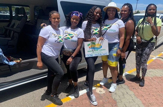 Secrets St. James and Secrets Wild Orchid Airport Transportation - FAQs