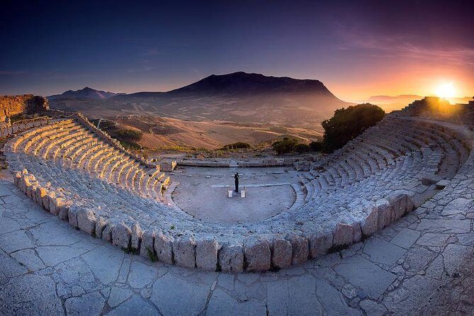 Segesta Erice and Salt Pans Full Day Excursion - Transportation and Group Dynamics