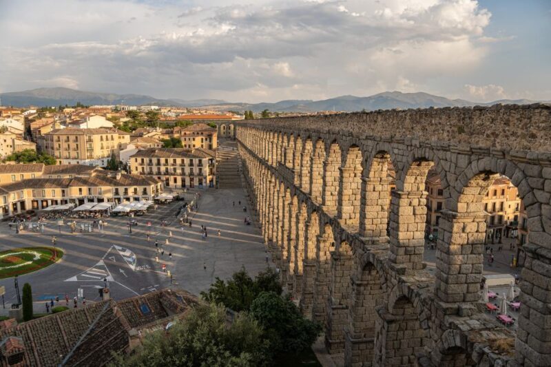 Segovia: Full-Day Tour with Transfer to and from Madrid - The Full Experience: What to Expect