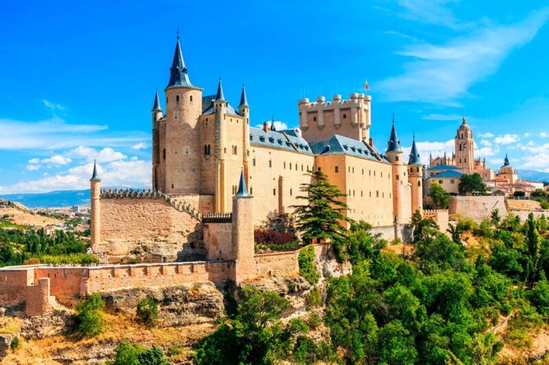 Segovia Guided Visit, Alcazar & Hiking with High Speed Train - The Journey Begins: Madrid to Segovia by High-Speed Train