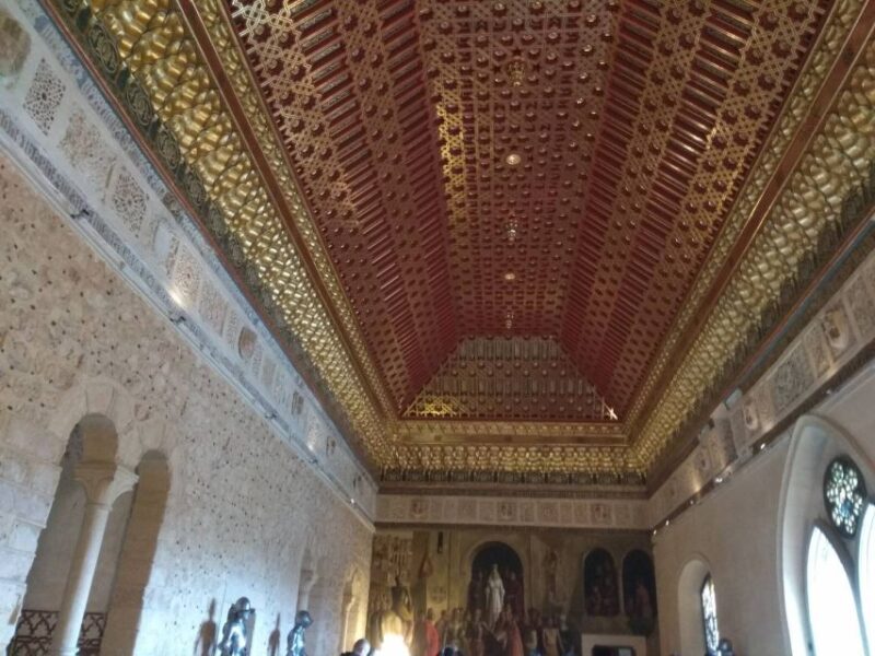 Segovia: Guided Walking Tour with Cathedral & Alcázar Entry - Why You Should Consider This Tour