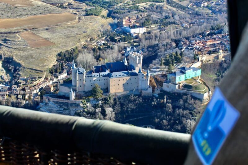 Segovia: Hot Air Balloon Flight with Picnic and Cava - FAQ