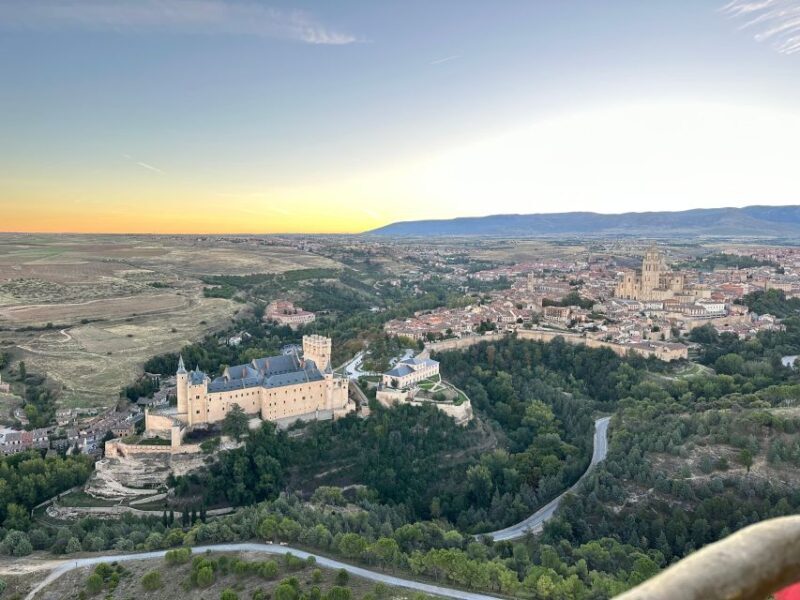 Segovia: Hot-air balloon ride with cava toast & picnic - The Itinerary in Detail
