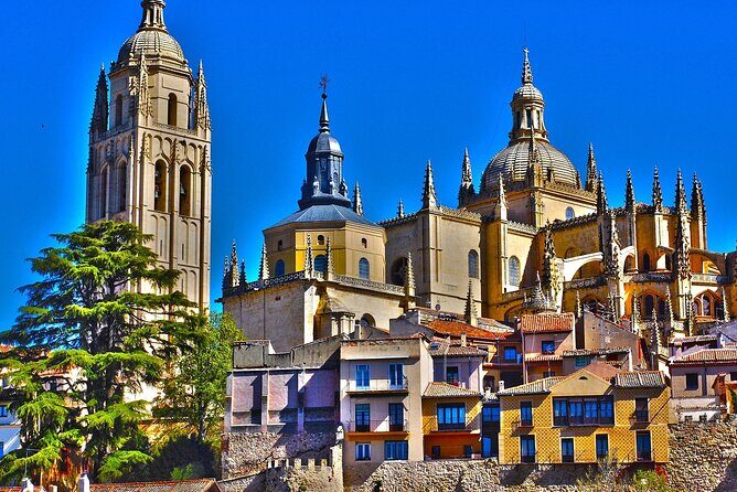 Segovia - Old Town tour including Castle visit - FAQs