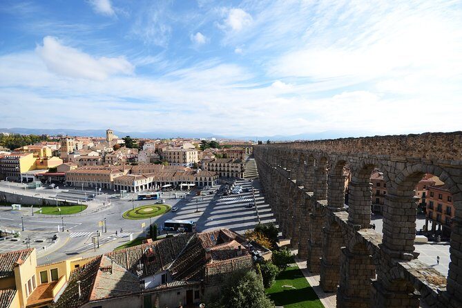 Segovia private tour from Madrid by private car - Key Points
