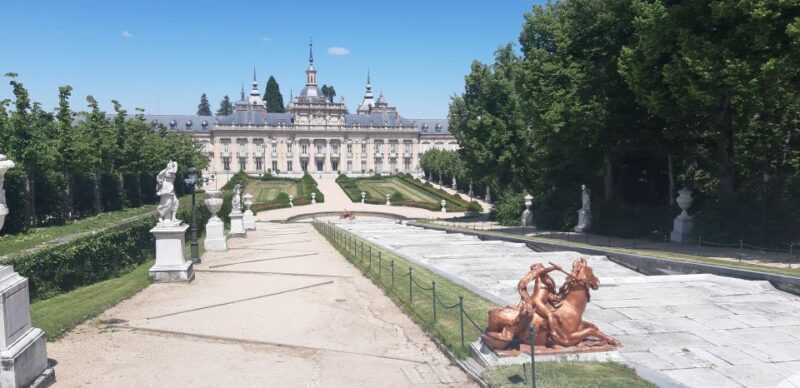Segovia: Royal Palace of La Granja de San Ildefonso Tour - What Makes This Tour Stand Out