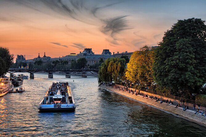Seine River Cruise with Commentary 1 Hour - Introducing the Seine River Cruise with Commentary: An Honest Look