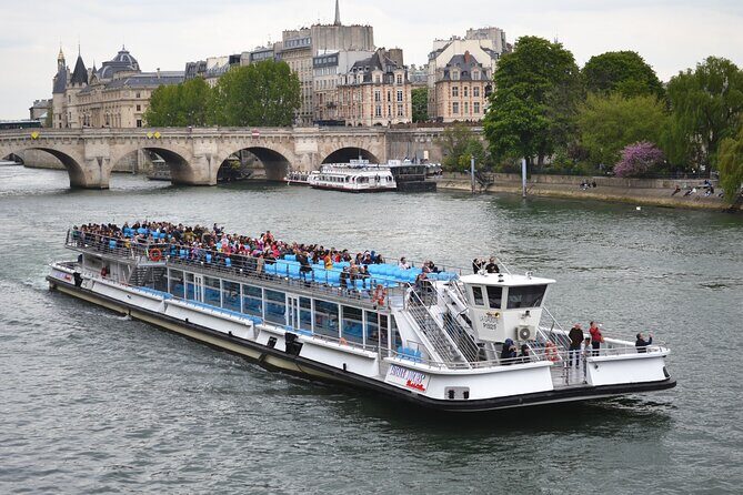 Seine River Cruise with Commentary 1 Hour - The Overall Value: Price Versus Experience
