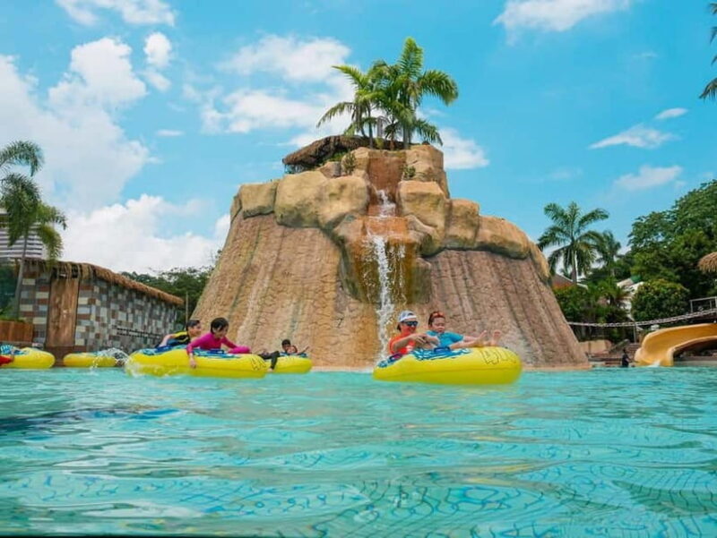 Selangor: Wet World Water Park Shah Alam Entrance Ticket - Dining and Facilities