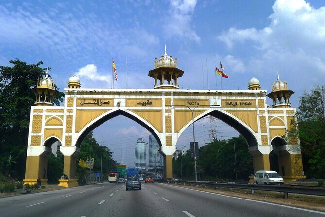 Selangors Fireflies, Kampung and Seafood - A Detailed Look at the Tour