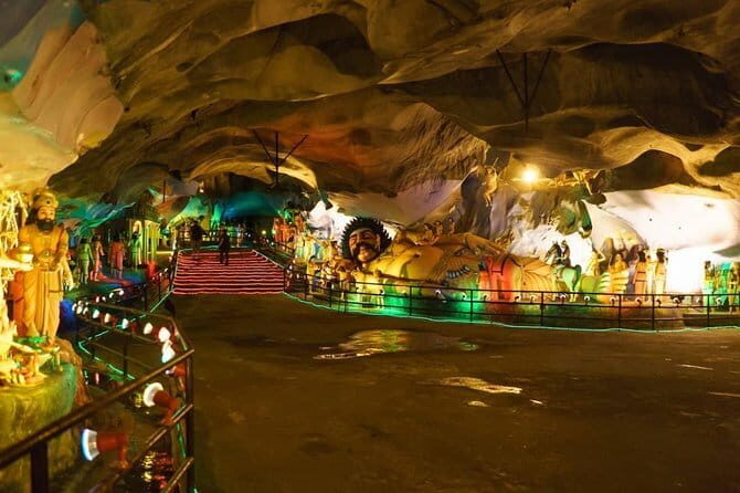 Selayang's Hot Springs, Batu Caves And River Of Live by night - FAQ