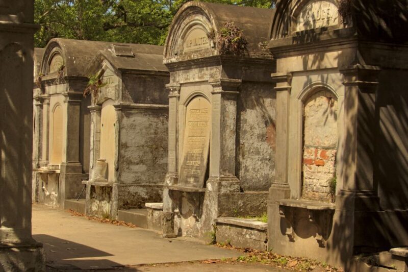 Self Guided Audio Ghost Tour in New Orleans in 6 Languages - What to Expect from the Ghost Tour