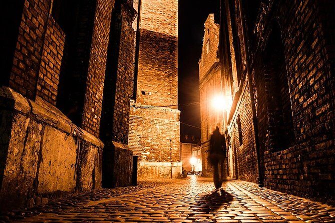 Self-Guided Audio Tour-Behind the shadow of evil: Jack the Ripper - Exploring the Shadows of London: A Review of the Jack the Ripper Self-Guided Audio Tour